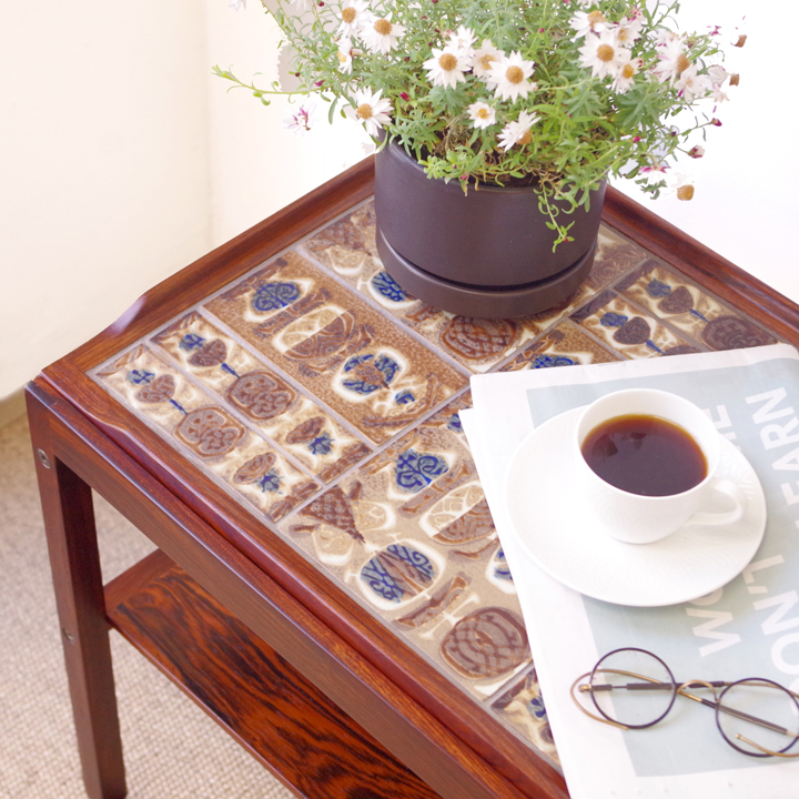 RoyalCopenhagen / Tile top Trolley BACA をアップしました｜news｜こまものと北欧家具の店Salut ...