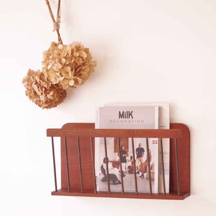 Wall newspaper rack in solid teak and brass をアップしました｜news｜こまものと北欧家具の店 ...